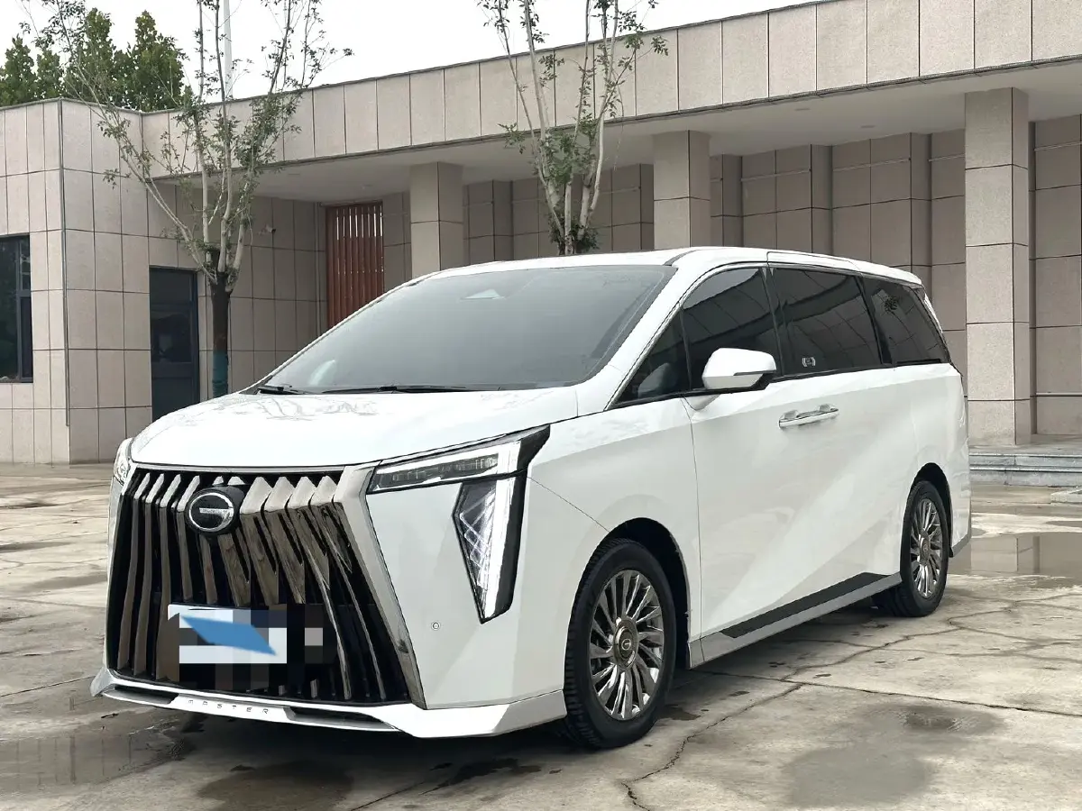 GAC Trumpchi M8 2023 2.0T 252HP L4 voiture d'occasion de 2023 à exporter de Chine pour le ...