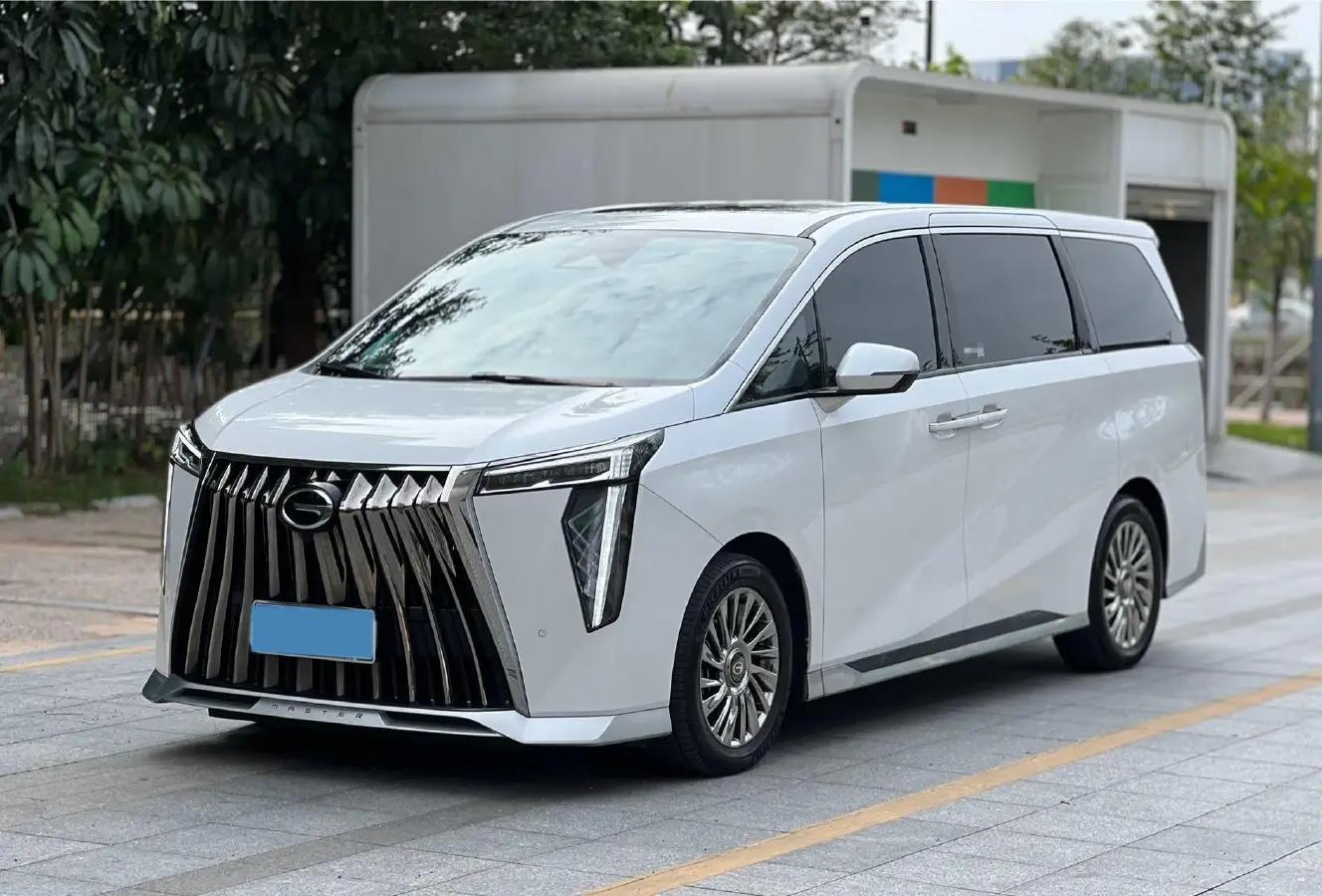 GAC Trumpchi M8 2023 2.0T 252HP L4 voiture d'occasion de 2023 à exporter de Chine pour le ...