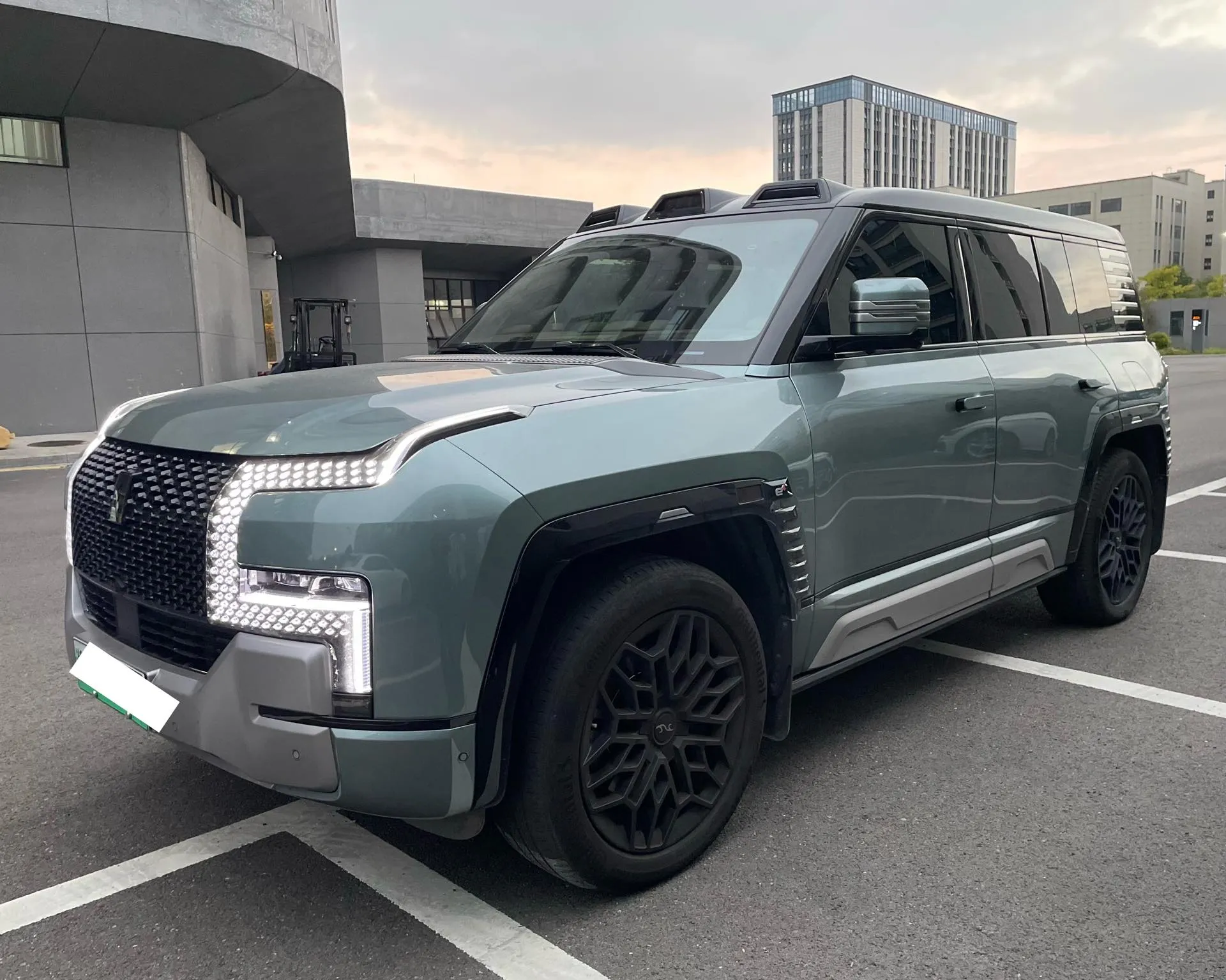 Used 2023 YangWang U8 for Export from China ACU9554972 | AutoCango