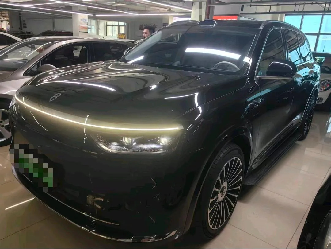 2025 AITO AITO M8 中国二手车出口 ACU9554975 | AutoCango