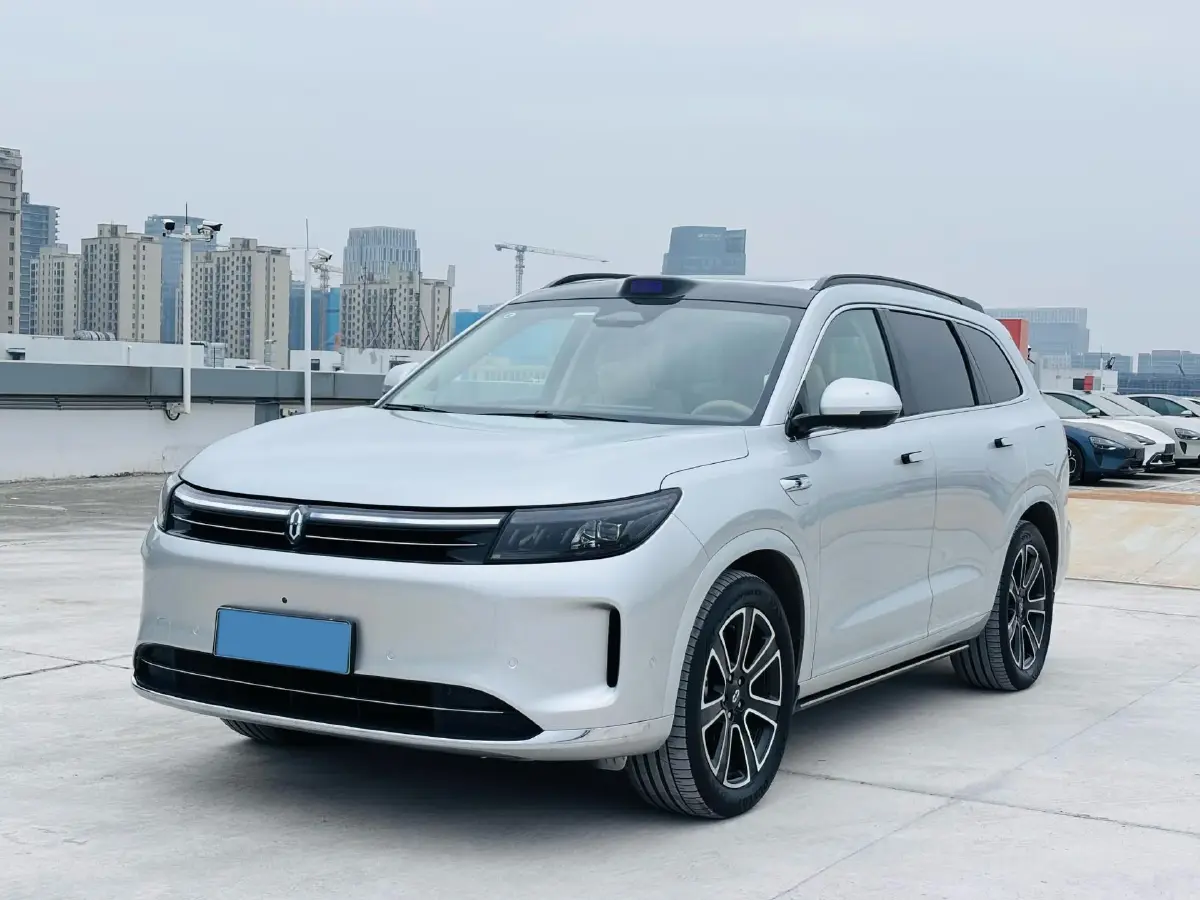 AITO AITO M7 2024 1.5T 152HP L4 voiture d'occasion de 2024 à exporter ...