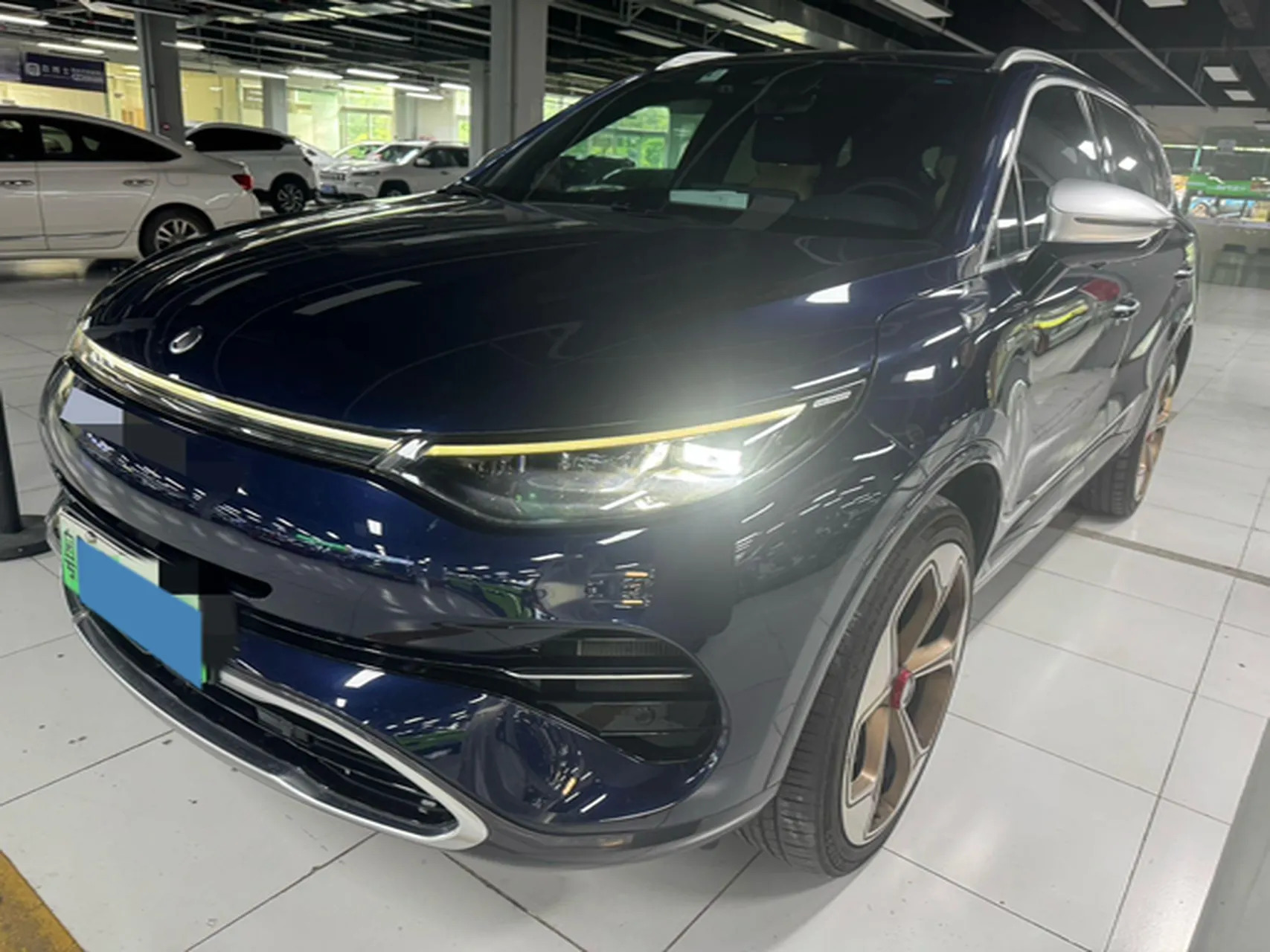 Denza X 2020 2.0T 192HP L4 voiture d'occasion de 2020 à exporter de ...