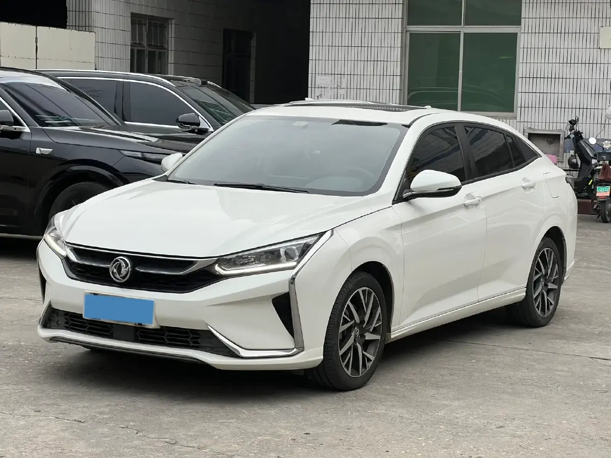DongFeng Aeolus YiXuan 2020 1.5T 150HP L4 voiture d'occasion de 2020 à exporter de Chine pour le ...