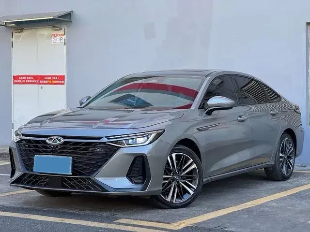 Chery Arrizo 8 2024 2.0T 254HP L4 voiture d'occasion de 2024 à exporter de Chine pour le ...