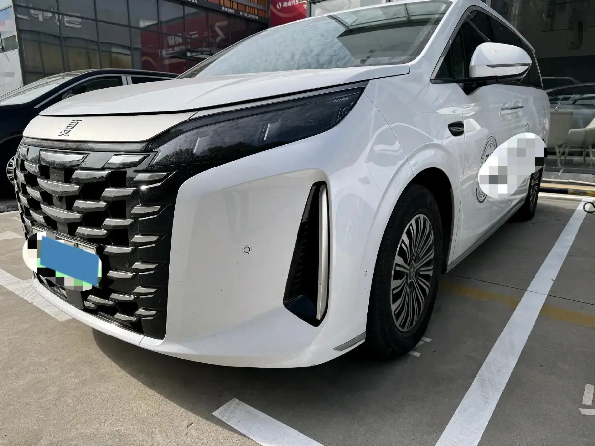 BYD Xia 2025 1.5T 156HP L4 voiture d'occasion de 2025 à exporter de Chine pour le ACU9605299 ...