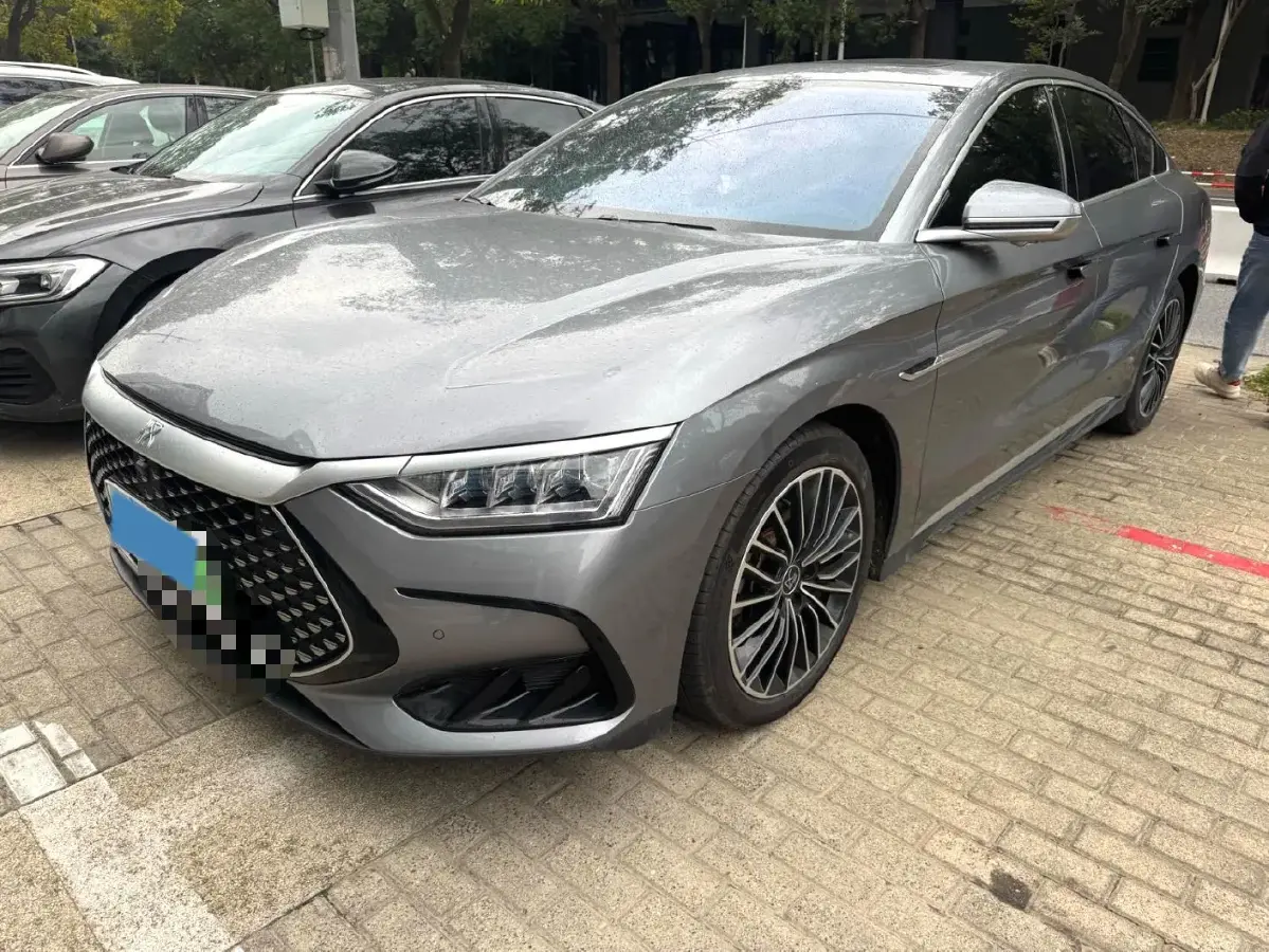 BYD Han 2022 1.5T 139HP L4 voiture d'occasion de 2022 à exporter de ...