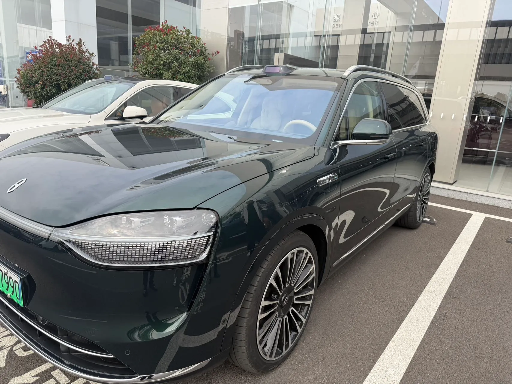 2024 AITO AITO M9 中国二手车出口 ACU9602048 | AutoCango