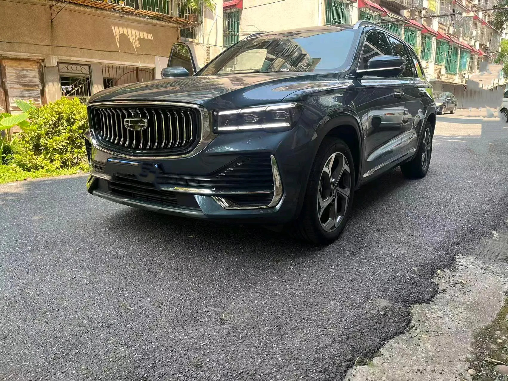 Geely Monjaro 2024 2.0T 218HP L4 voiture d'occasion de 2024 à exporter de Chine pour le ...