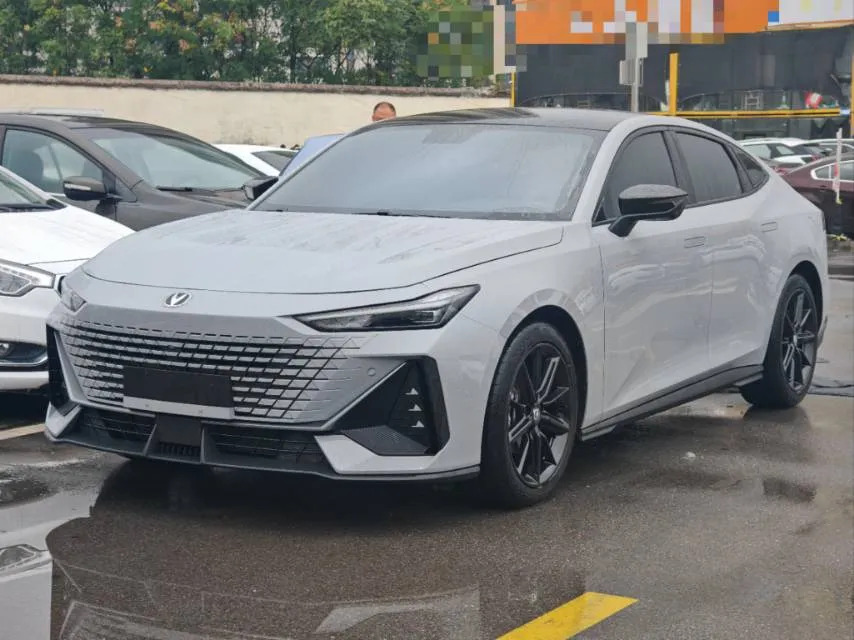 Used 2022 ChangAn UNI-V for Export from China ACU9613715 | AutoCango