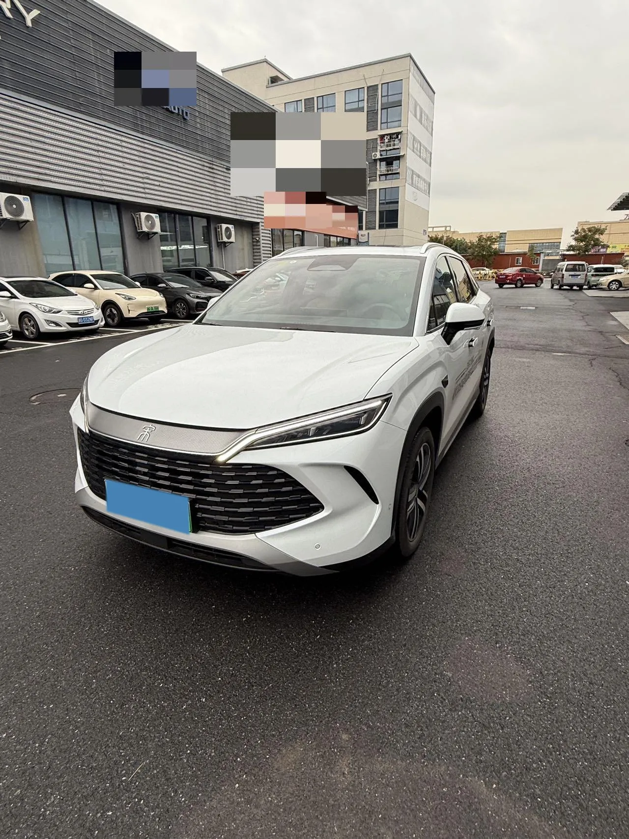 BYD SongL DM-i 2025 1.5L 101HP L4 voiture d'occasion de 2025 à exporter de Chine pour le ...