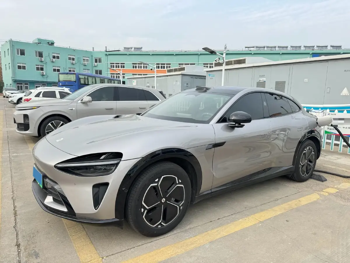 2025 MI YU7 中国二手车出口 ACU9640728 | AutoCango