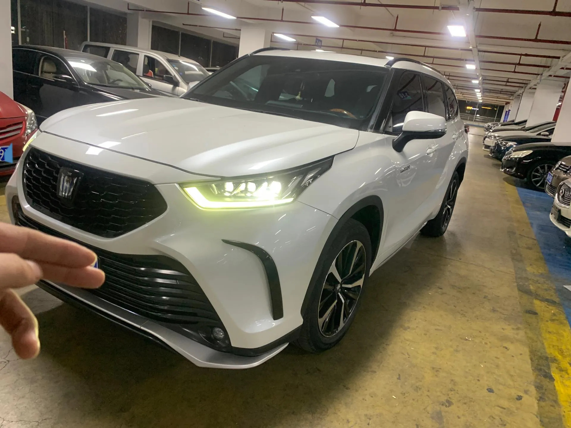 Used 2022 Toyota Crown Kluger for Export from China ACU9643135 | AutoCango