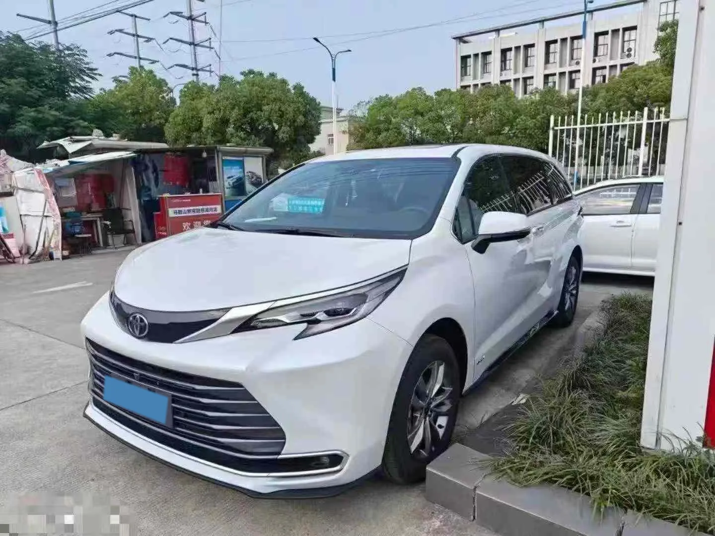 Used 2021 Toyota Sienna for Export from China ACU9659143 | AutoCango