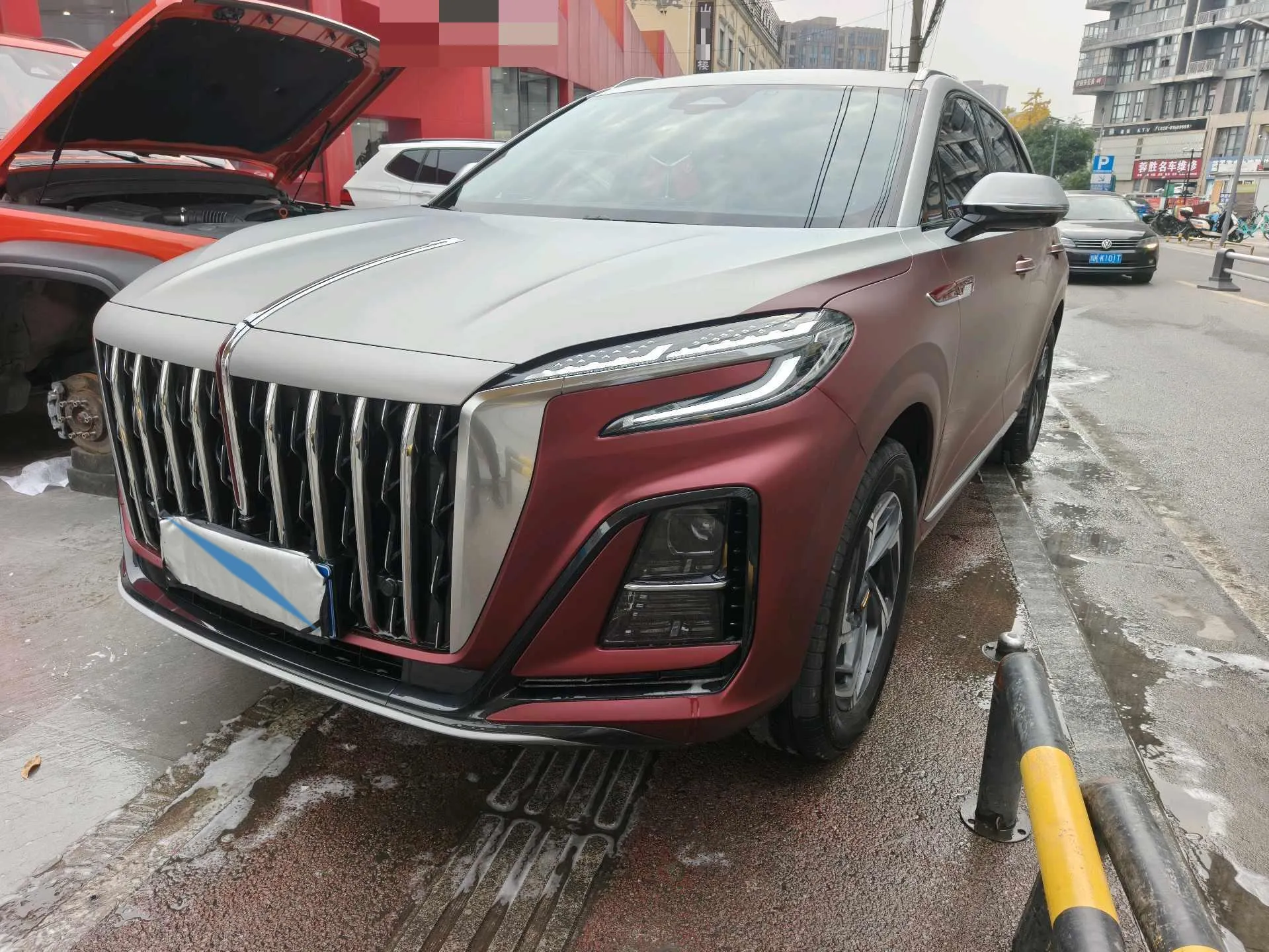 Used 2024 HongQi HS3 for Export from China ACU9668821 | AutoCango