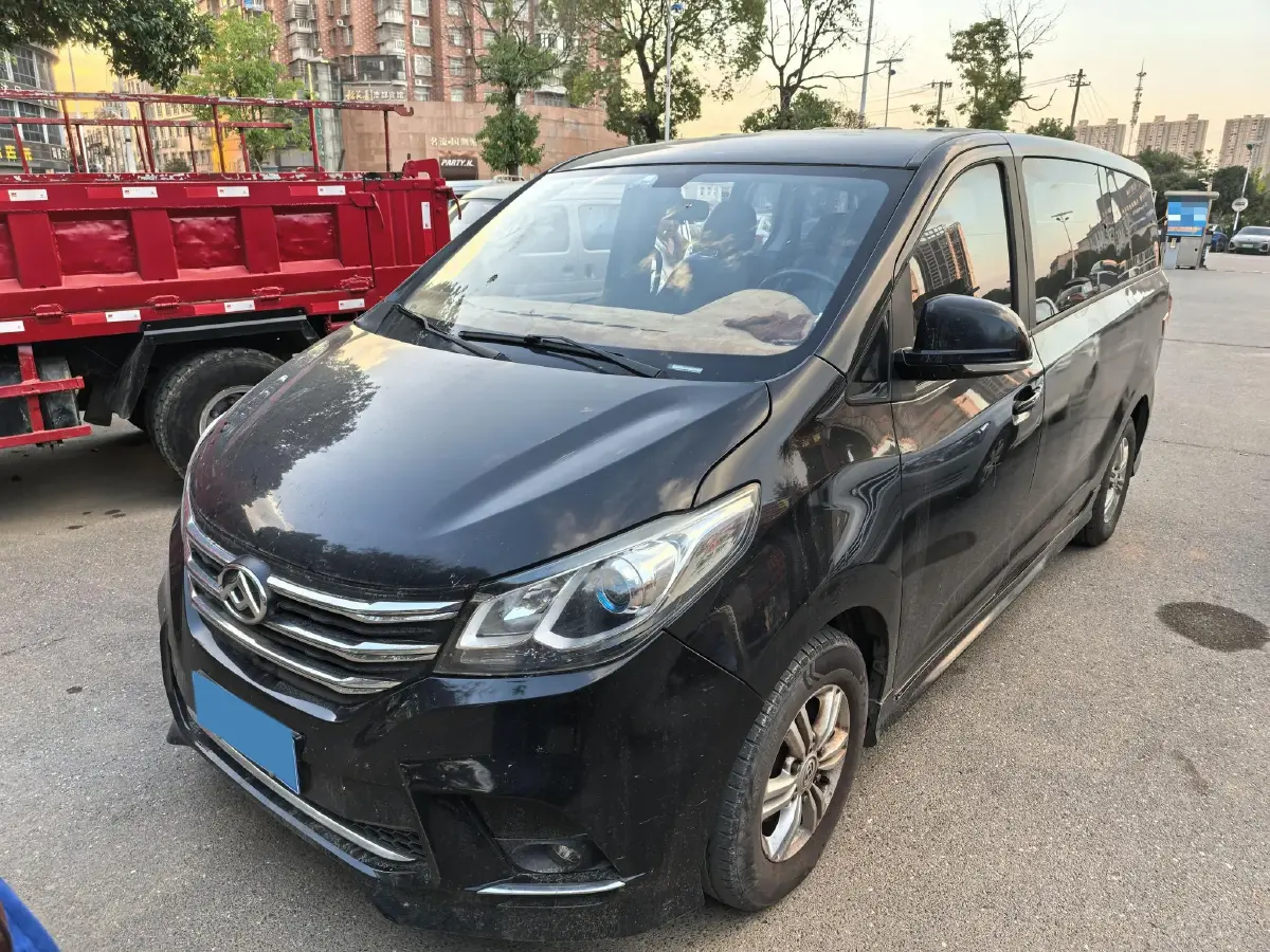 MAXUS G10 2021 2.0T 224HP L4 voiture d'occasion de 2021 à exporter de Chine pour le ACU9666377 ...
