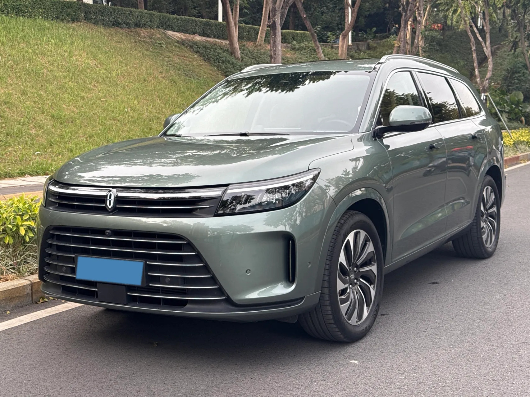 AITO AITO M7 2022 Range Extended 125HP voiture d'occasion de 2022 à exporter de Chine pour le ...