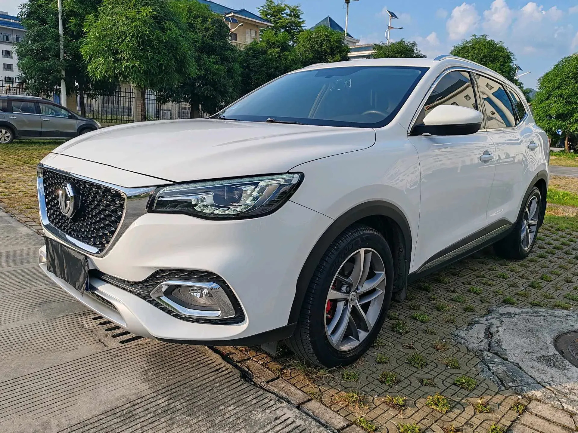 MG HS 2019 1.5T 169HP L4 voiture d'occasion de 2019 à exporter de Chine ...
