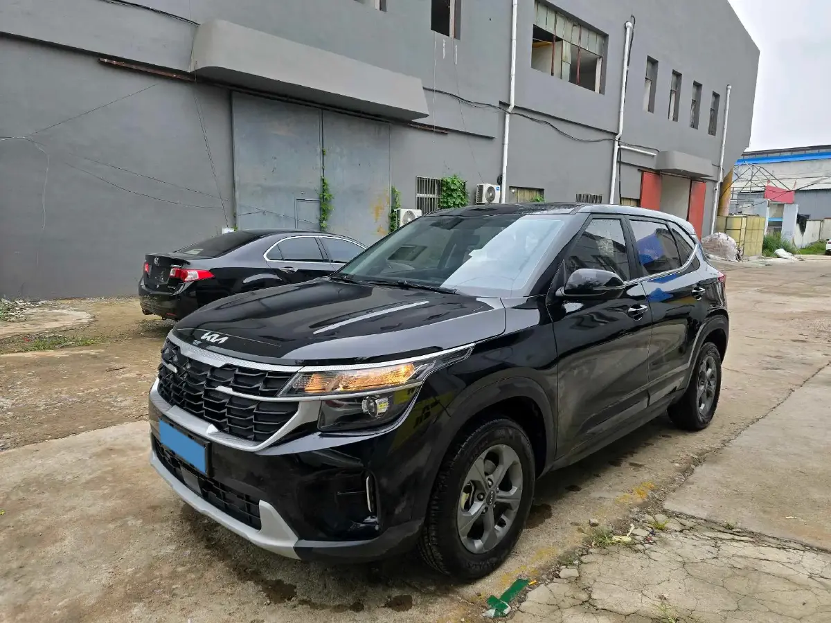 Kia Seltos 2023 1.5L 115HP L4 voiture d'occasion de 2023 à exporter de Chine pour le ACU9275926 ...
