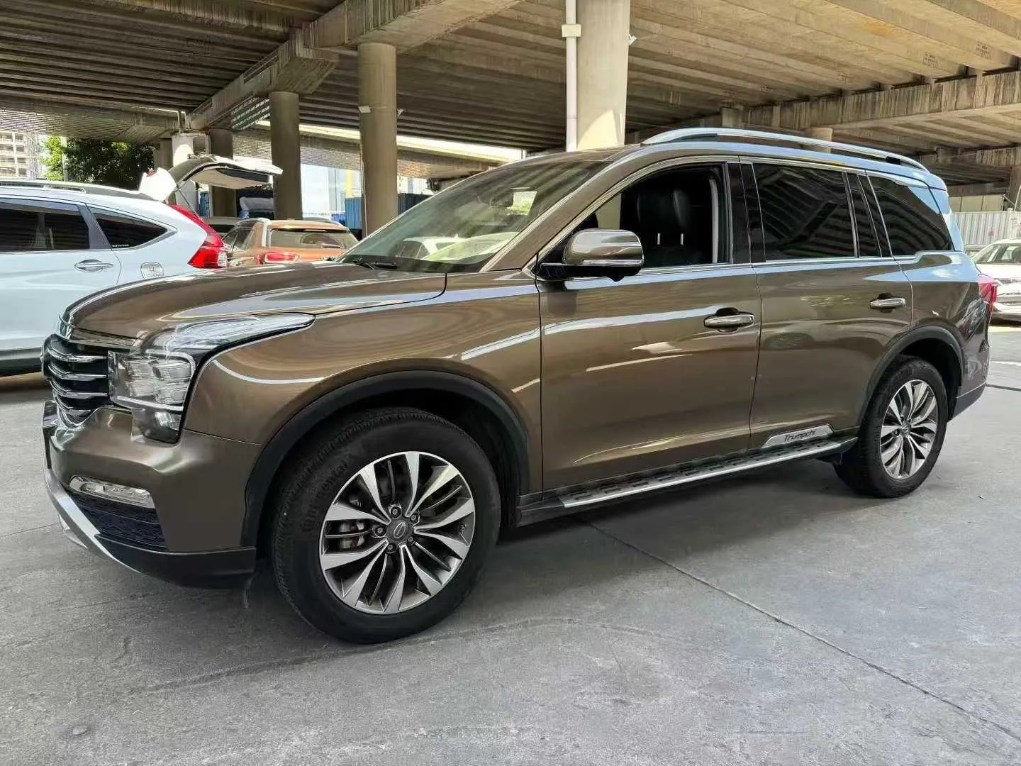 GAC Trumpchi GS8 2017 2.0T 201HP L4 voiture d'occasion de 2017 à exporter de Chine pour le ...