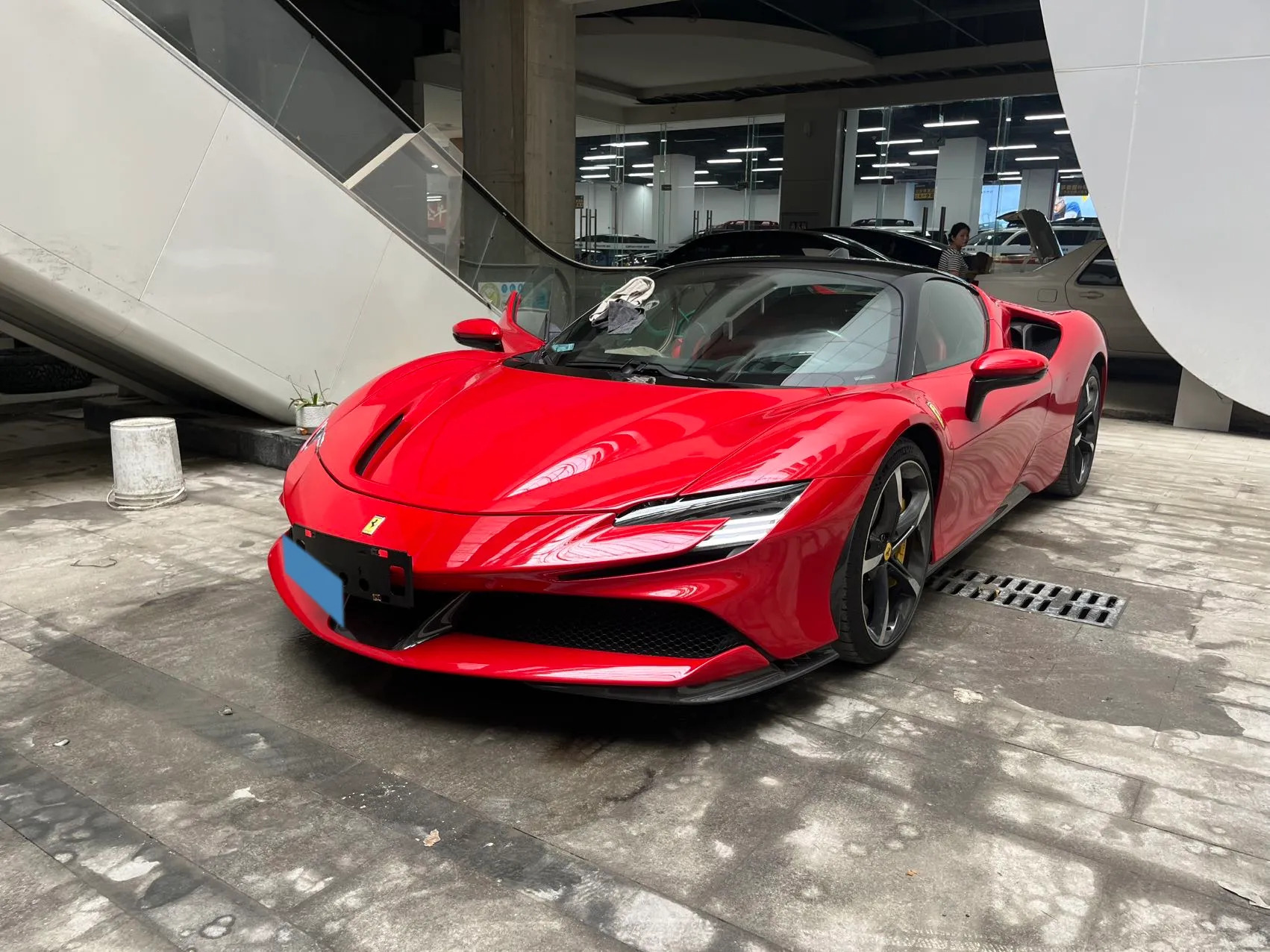 2020 Ferrari SF90 中国二手车出口 ACU9380643 | AutoCango