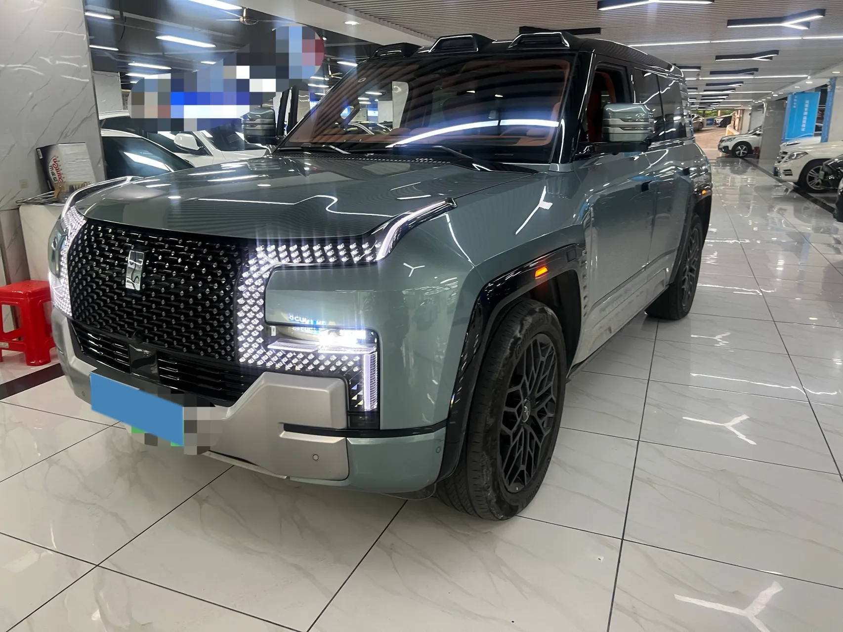 YangWang U8 2023 2.0T 272HP L4 voiture d'occasion de 2023 à exporter de Chine pour le ACU9464711 ...