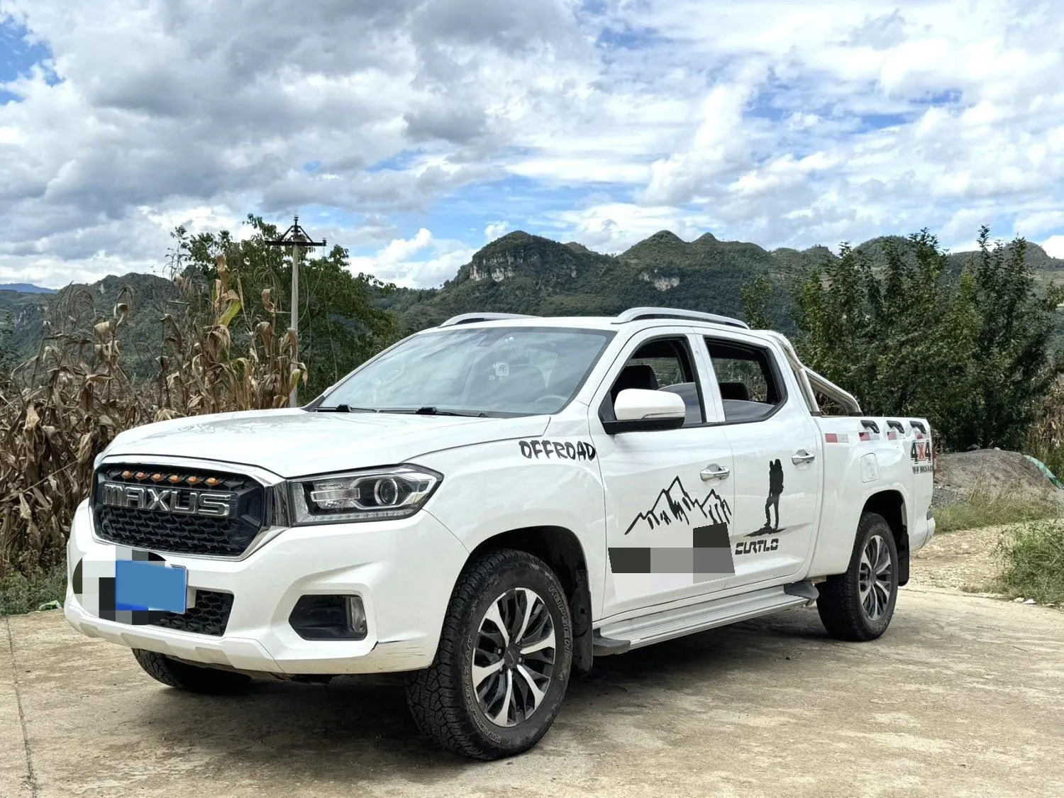 MAXUS T70 2021 2.0T 163HP L4 voiture d'occasion de 2021 à exporter de ...