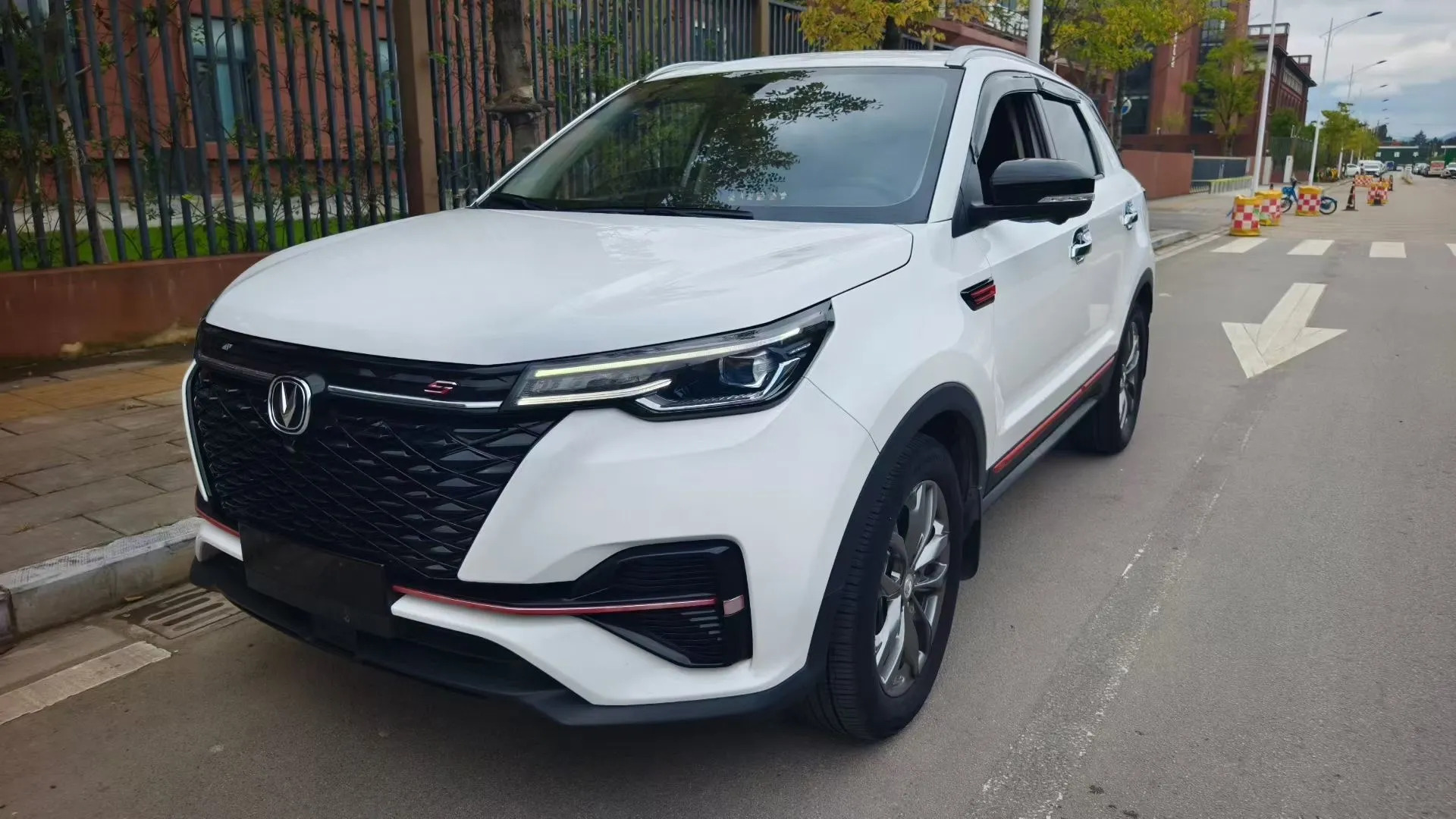 ChangAn CS55 Plus 2021 1.5T 180HP L4 voiture d'occasion de 2021 à exporter de Chine pour le ...