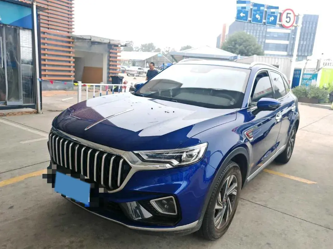 HongQi HS5 2022 2.0T 224HP L4 voiture d'occasion de 2022 à exporter de Chine pour le ACU9503058 ...