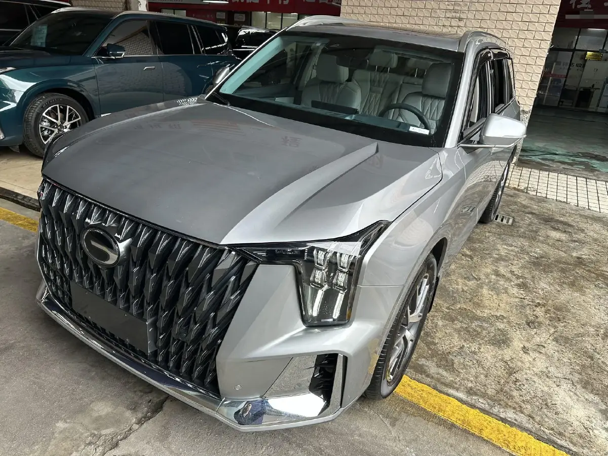 GAC Trumpchi GS8 2022 2.0T 190HP L4 voiture d'occasion de 2022 à exporter de Chine pour le ...