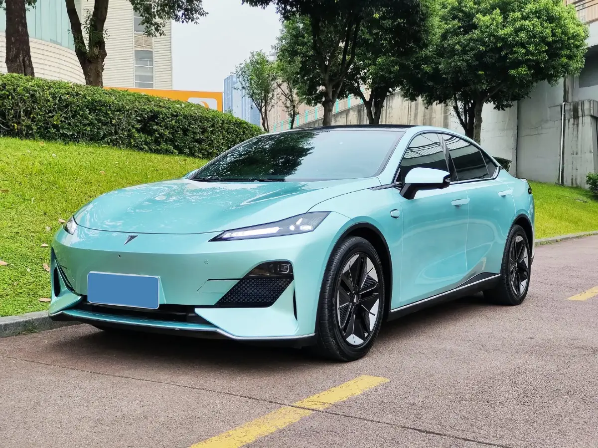 2024 ChangAn UNI-V iDD 中国二手车出口 ACU9527313 | AutoCango